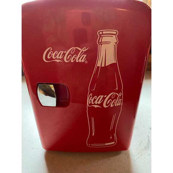 Coca Cola | Storage & Organization | Coca Cola Mini Fridge Coca Cola ...